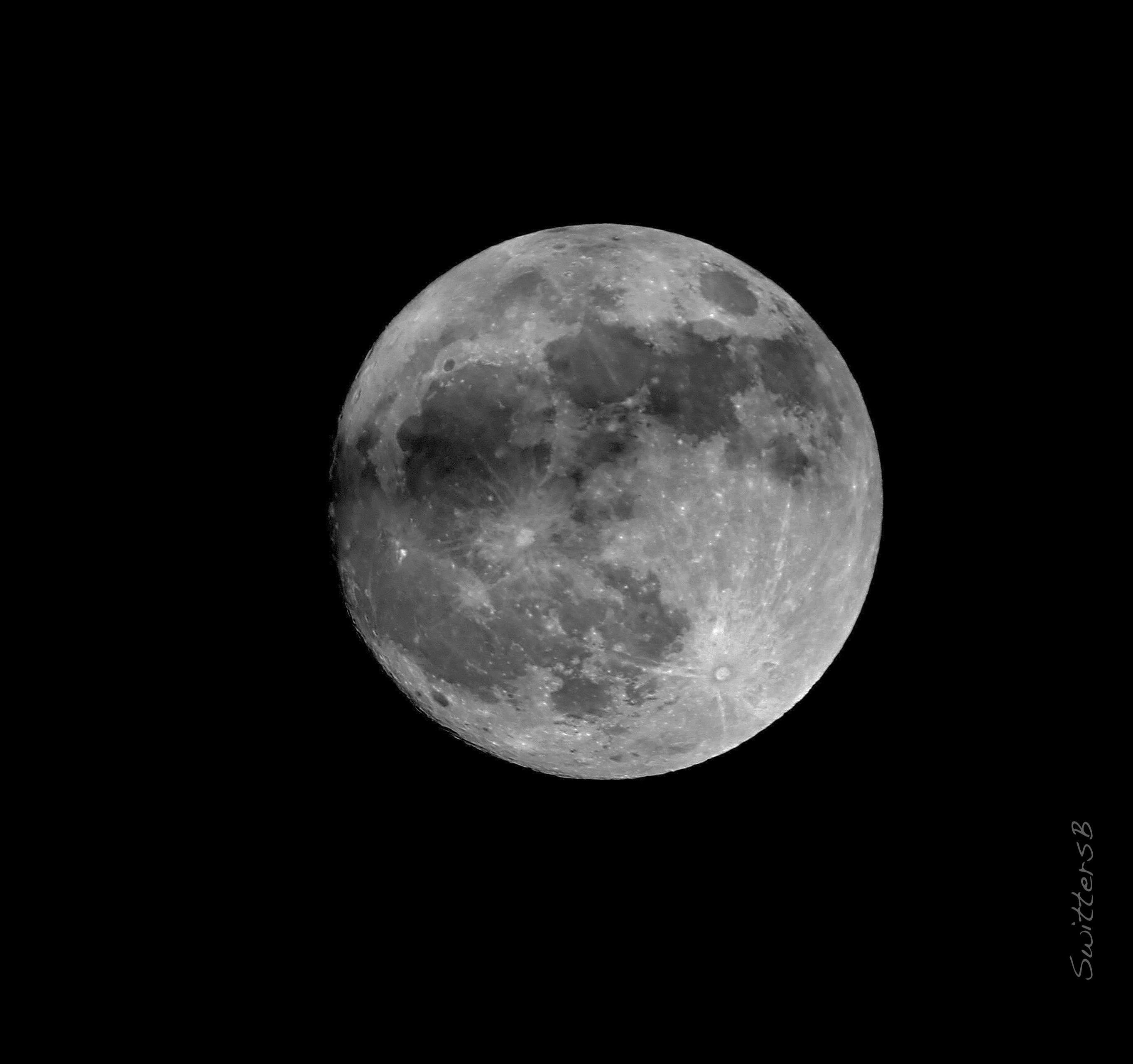 Winter Solstice Full Moon… – SwittersB & Exploring