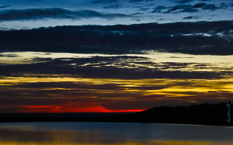 Beautiful dawn… – SwittersB & Exploring