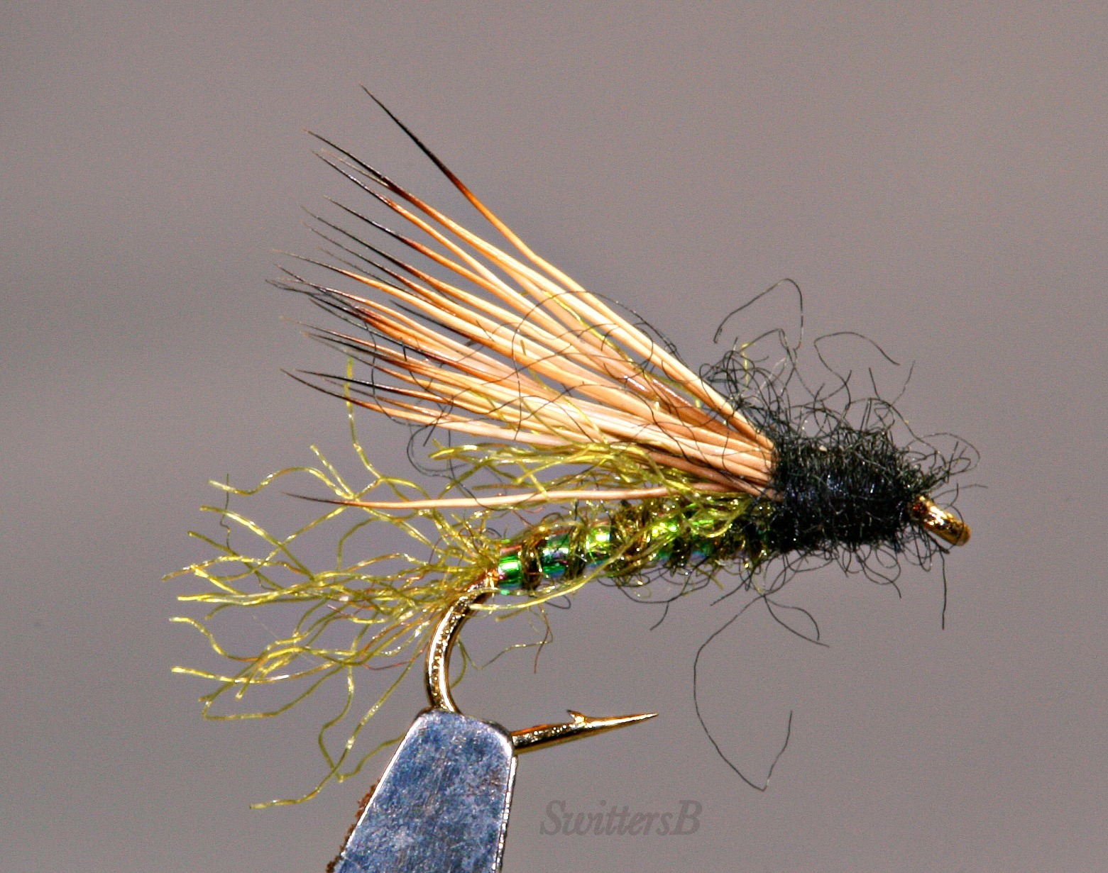 Fly tying: Caddis pattern… – SwittersB & Exploring